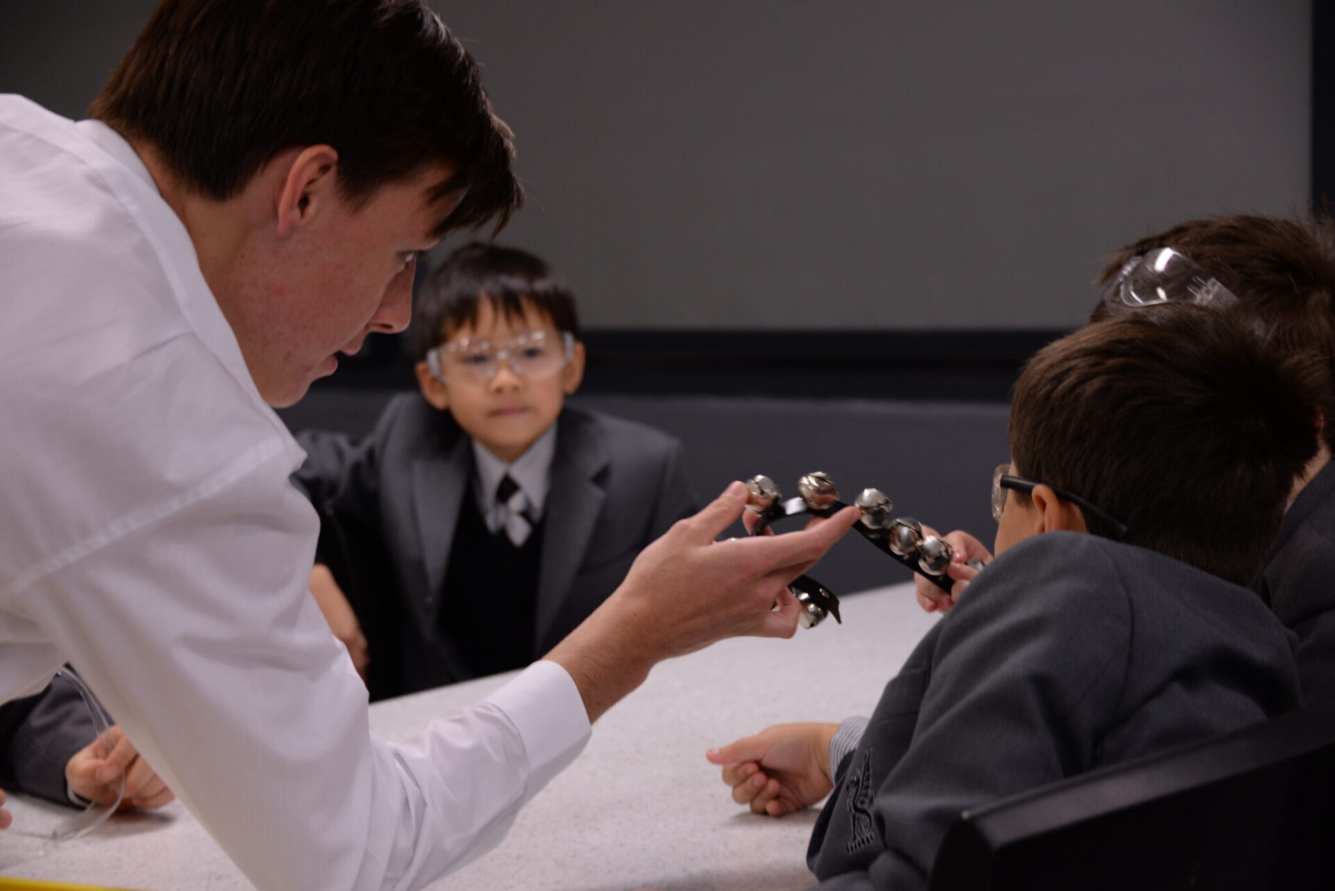 Year 11 IB Boys bring Science to Life – Newington College